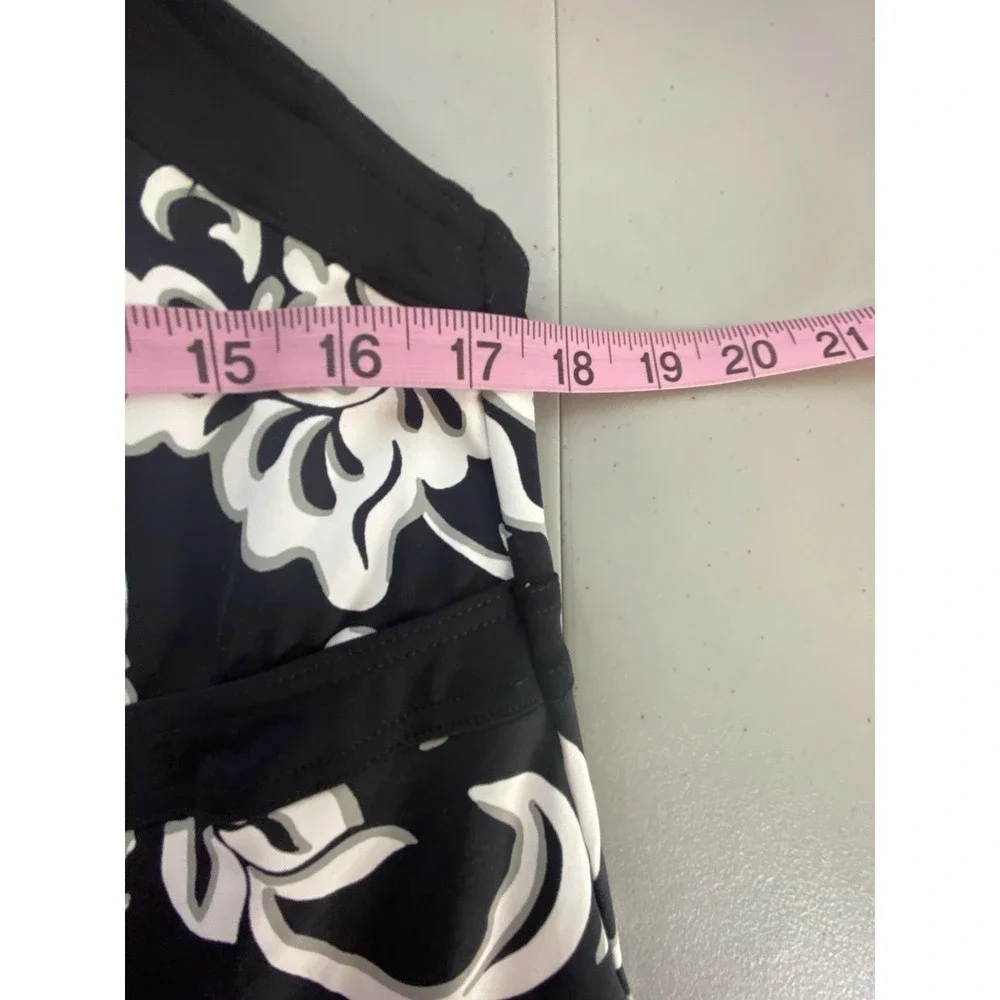 Lands' End | Tops | Lands End Womens 6w Tankini Swim Top Black White ...